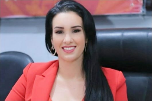 Lívia Bittencourt apresentou plataforma digital em Live com ...