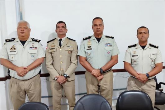 Comandante do 8° Batalhão, o Tenente Coronel PM Alexandre Costa, participa da banca avaliadora ...
