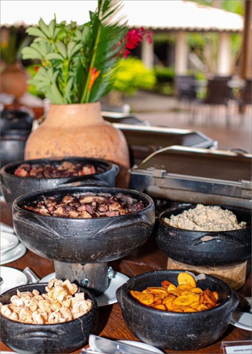 Feijoada Histórica já é tradição no Porto Seguro Eco Bahia Hotel ...